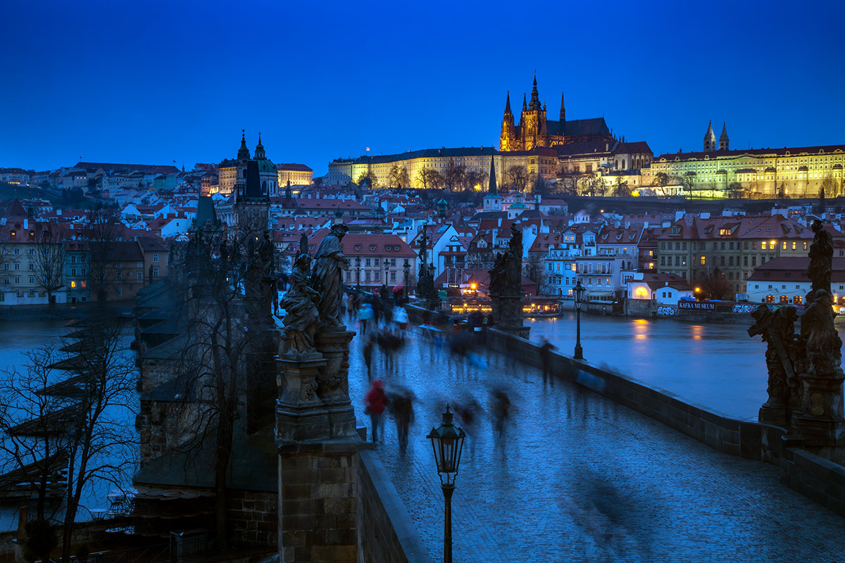 Charles Bridge and Prague Castle - Photographer Luxembourg